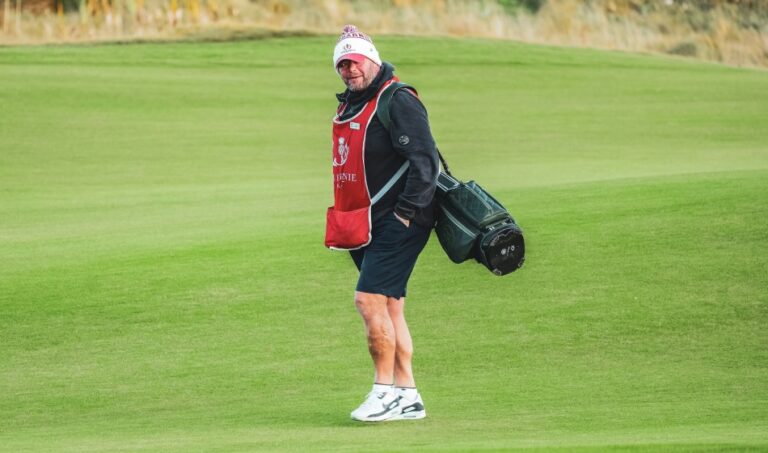 Caddie Golf: Quién es, Funciones y su Importancia: PutterHack